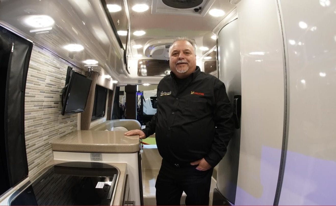 Le Guide Du VR - Montecarlo FB21 un Classe B sans bois… | Gala RV ...